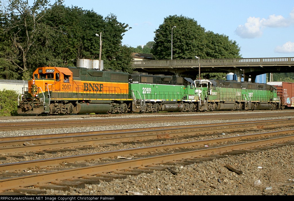 BNSF 2087